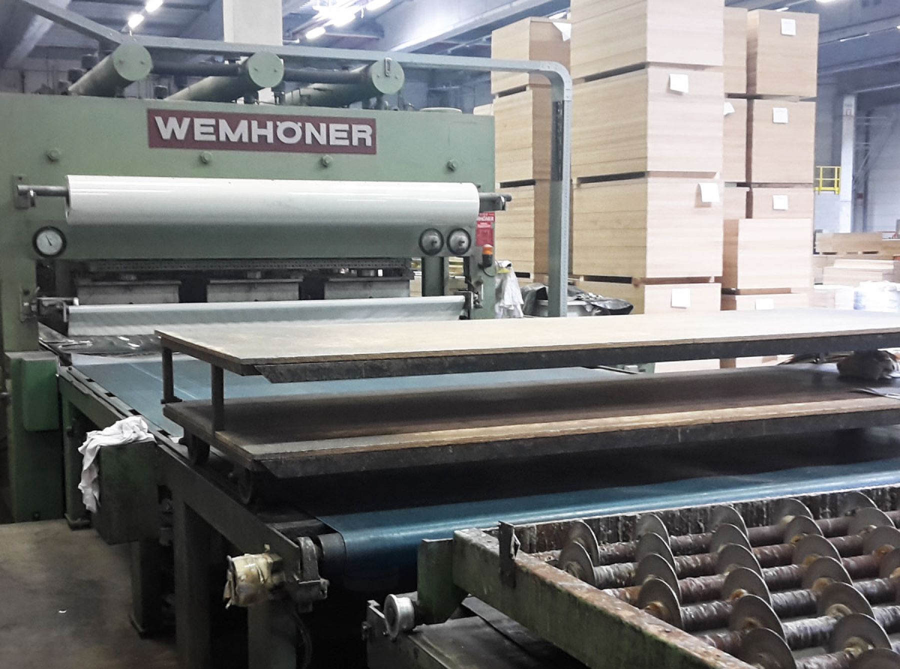 Wemhöner Through Feed Pressline 47993